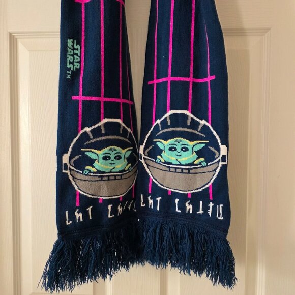 Star Wars | Accessories | Star Wars Mandalorian Baby Yoda Grogu Scarf ...